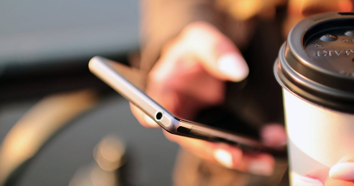 25 email closing lines that make recipients take action | Copper